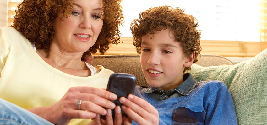 Making the call on cellphones for kids | Shine365 from Marshfield Clinic